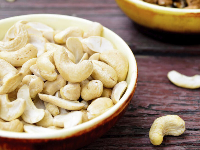 7 healthy snacks for athletes on the go - Sanford Health News